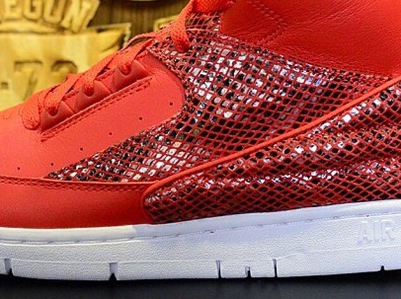 Nike Air Python “Red” 新作現身 | OVERDOPE 華人首席線上時尚潮流雜誌