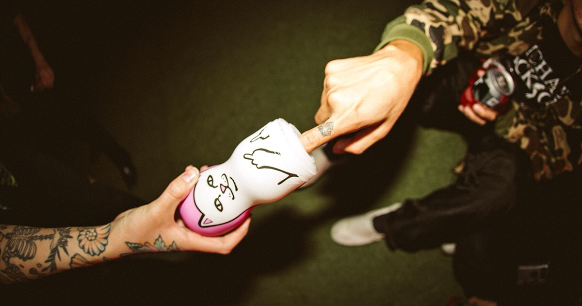 全台限量「50」個！爆紅街頭品牌「中指猫」RIPNDIP 與 TENGA 首度跨界聯名 CUP 今日正式開賣！ | OVERDOPE 華人首席線上時尚潮流雜誌